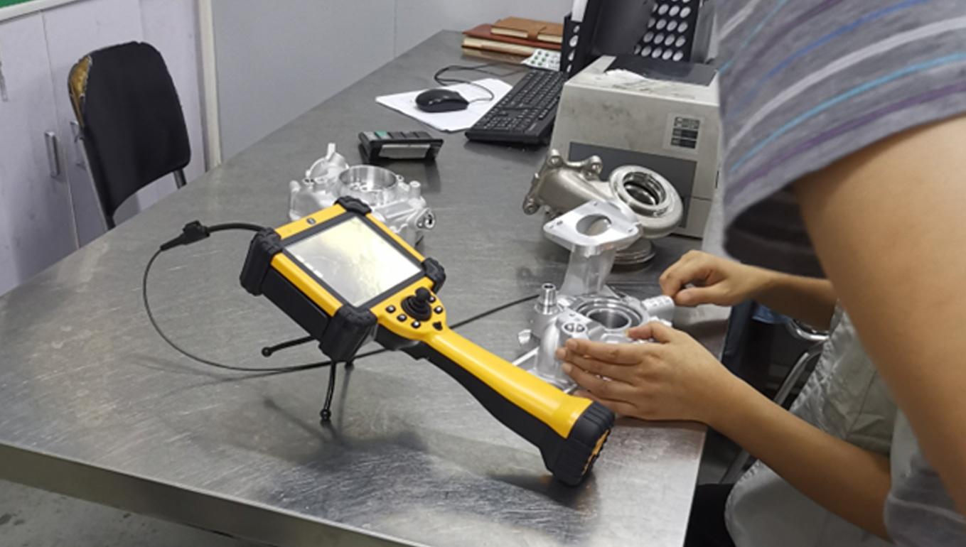 Visual inspection of automotive engine turbines - VSNDT